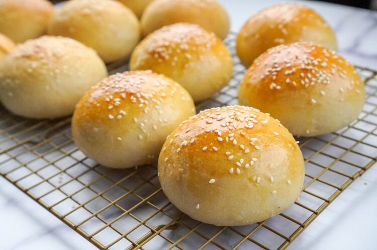 Pillowy Soft Sourdough Hamburger Buns (with Tangzhong) - That Sourdough Gal
